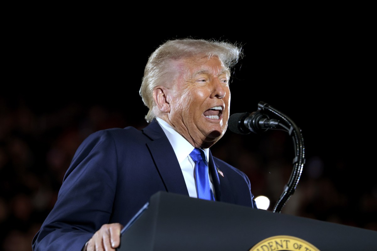 Donald Trump Describing Declaration of Independence Goes Viral - Newsweek