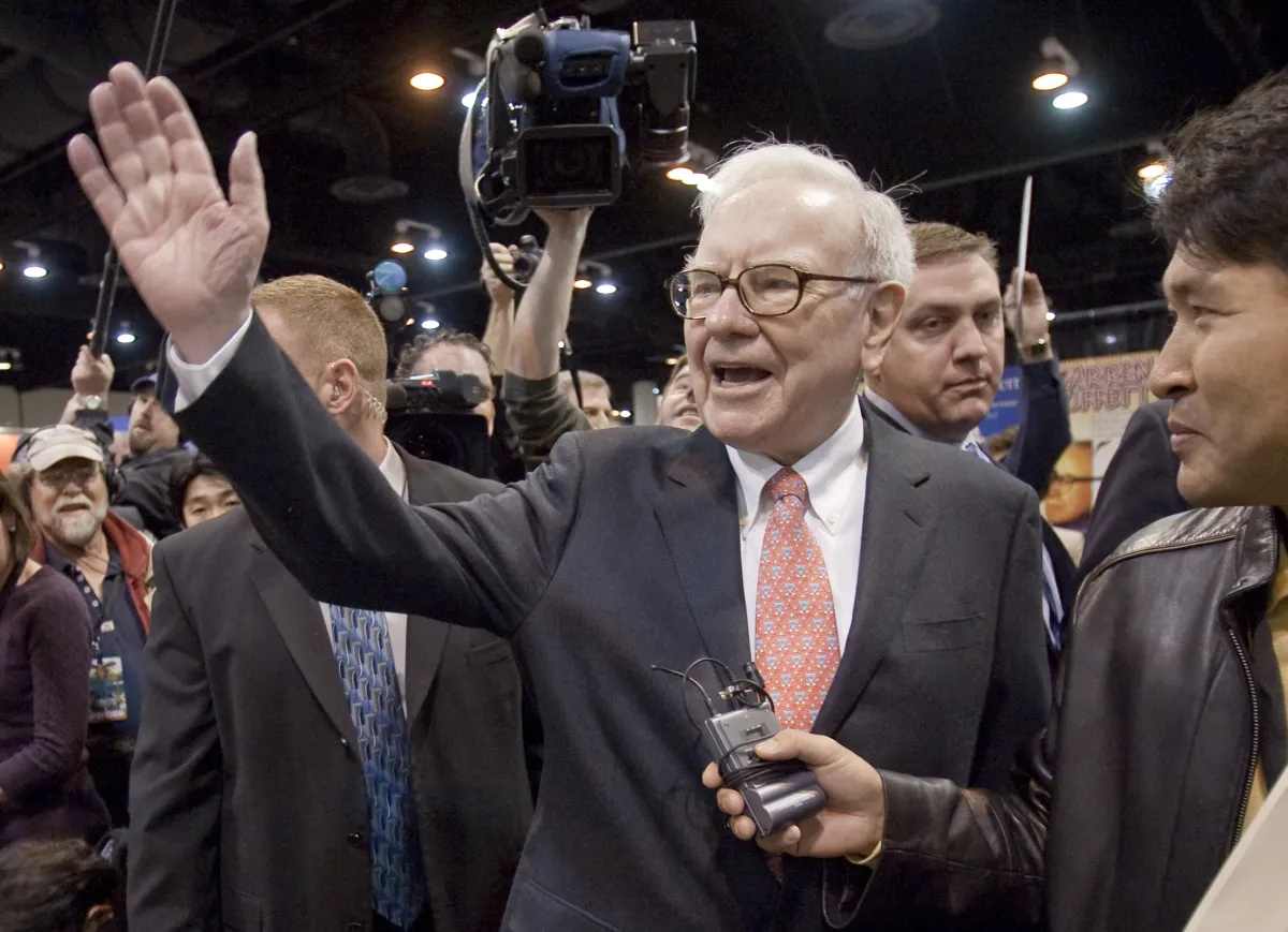Warren Buffett Issues Warning on Donald Trump Tariffs—’Act of War ...