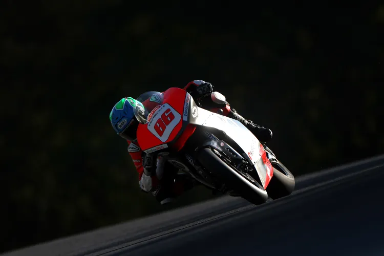 Two Riders Killed in Devastating 11-Bike Crash at Oulton Park - Newsweek