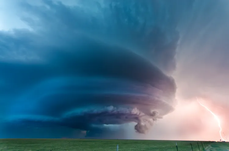 Texas Thunderstorm Hits 70,000 Feet Tall: ‘Unreal’ - Newsweek