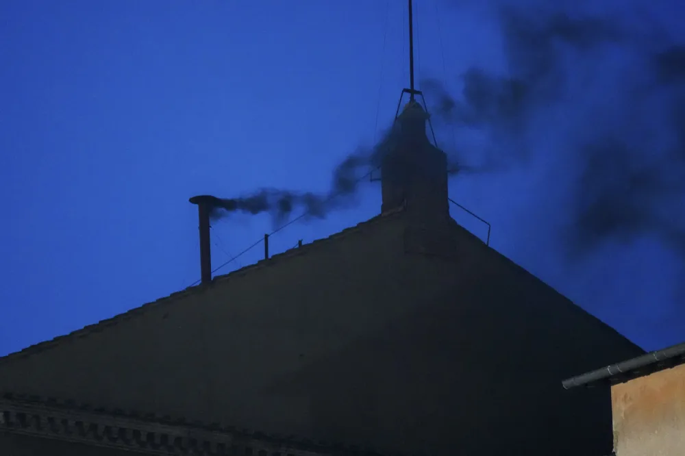 New Pope Update: Black Smoke from Vatican Conclave After Cardinals ...