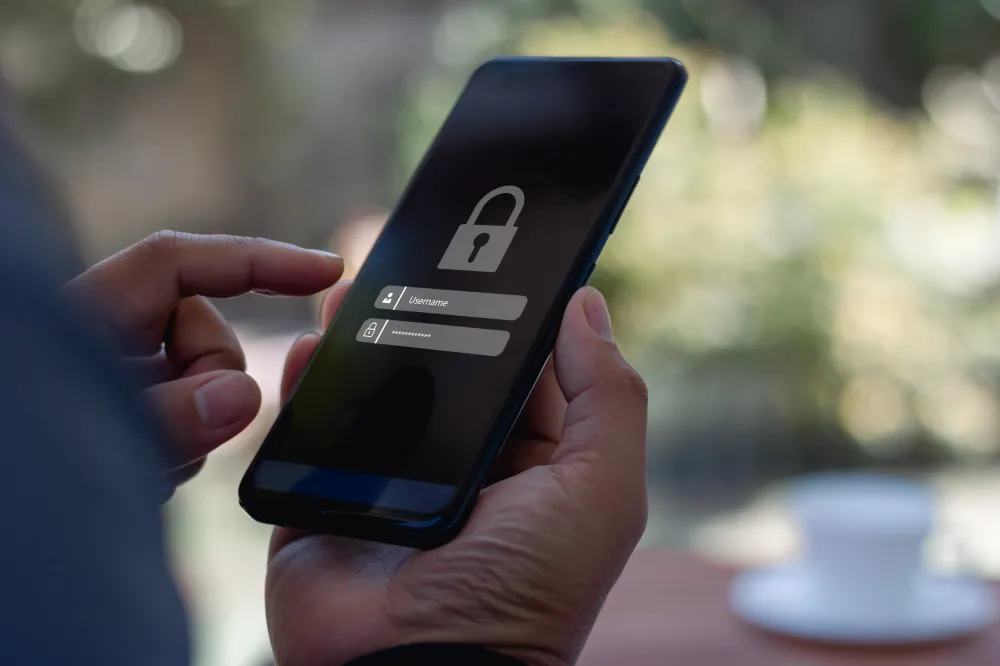 Man Has iPhone Stolen, Unprepared for the Text He Then Gets From Thief ...