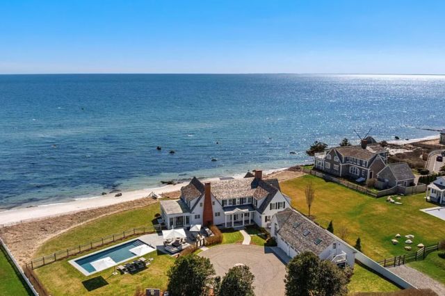 Inside the $14M Cape Cod Mansion Taylor Swift Once Called Home—Now on ...
