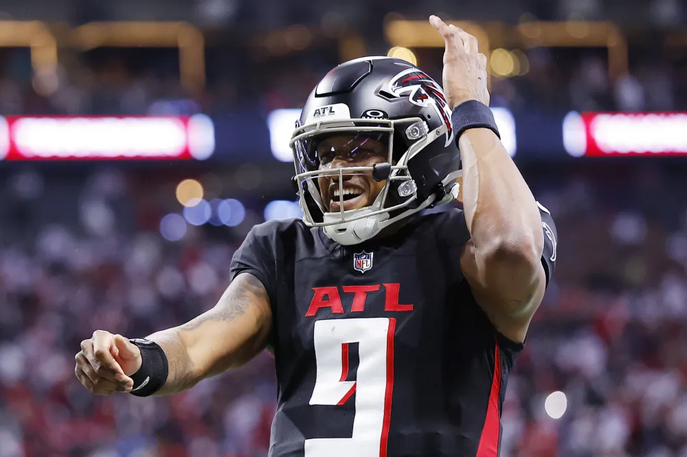 Michael Penix Jr. Earns Epic Comparison That Will Fire Up Falcons Fans ...