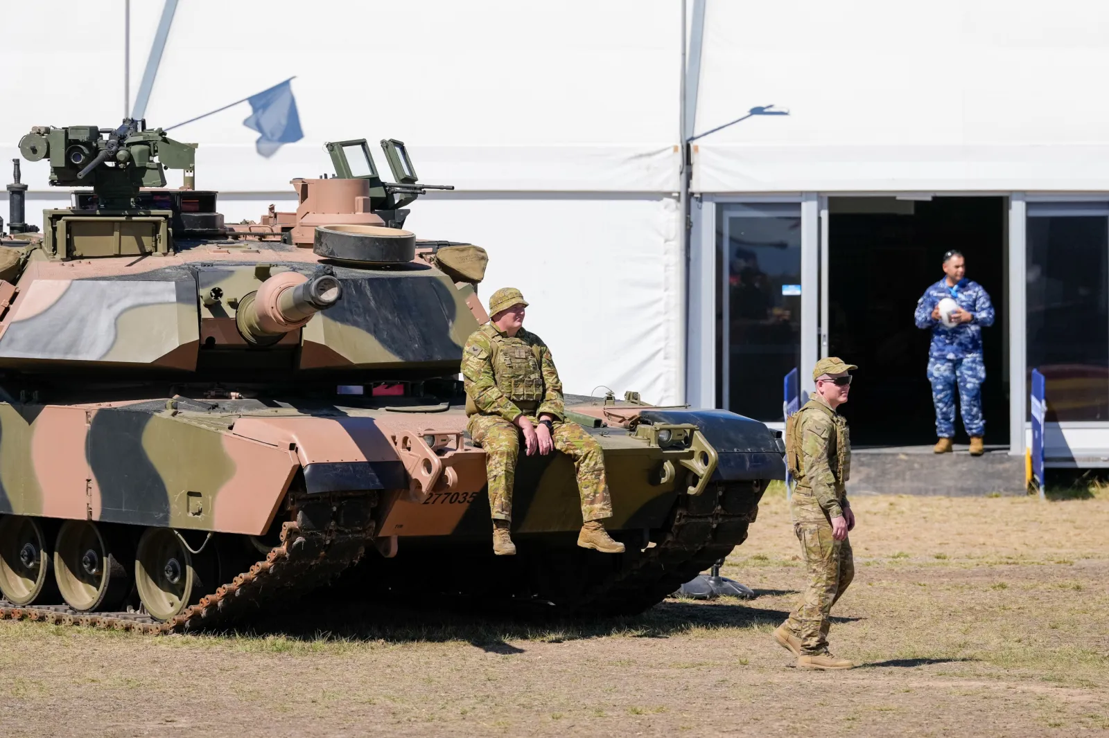 US Pacific Ally’s Abrams Tanks Sent to Ukraine Despite Pentagon ...