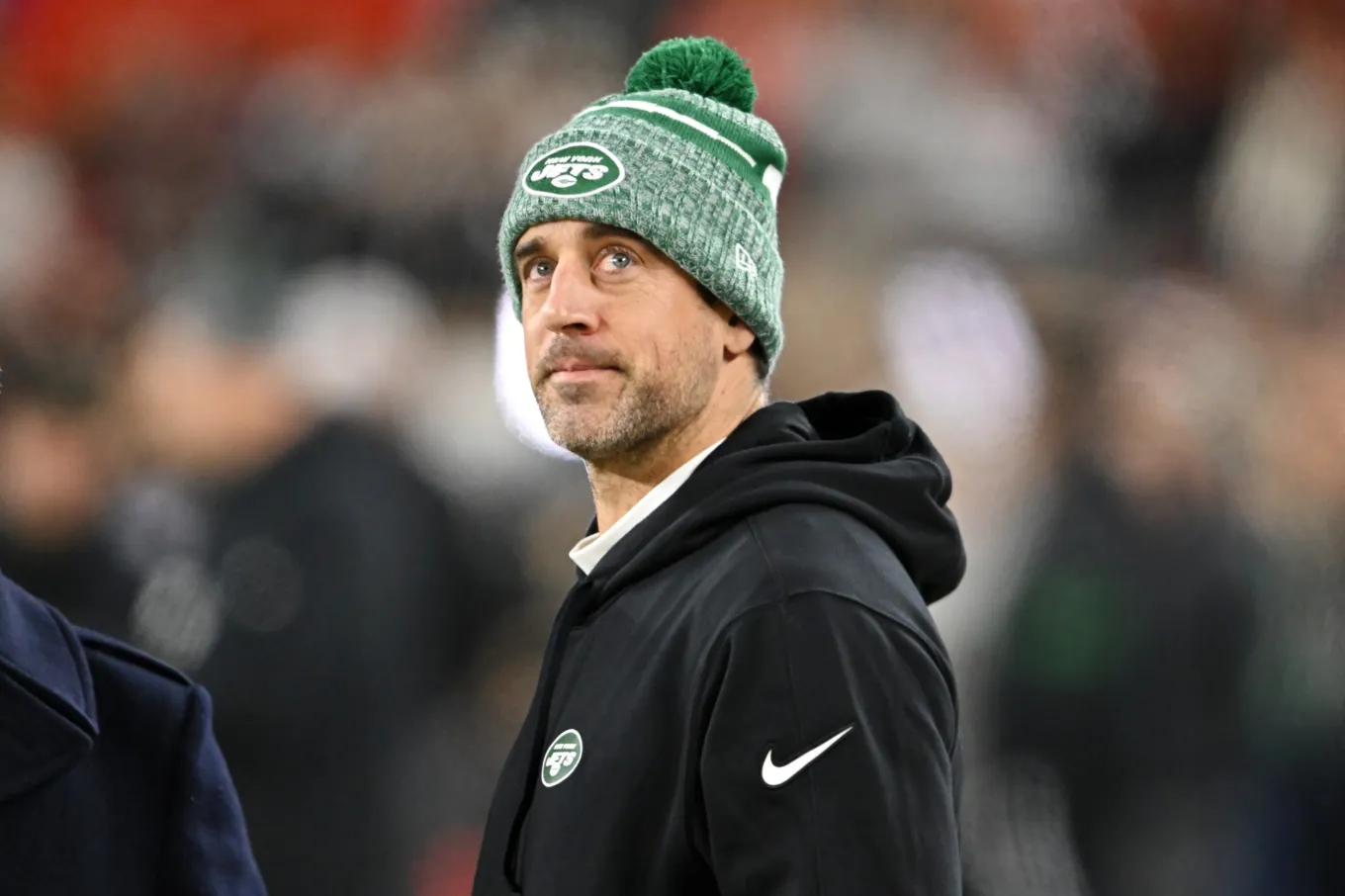 NFL Insider Says 'All Signs Point' to Aaron Rodgers Signing With ...