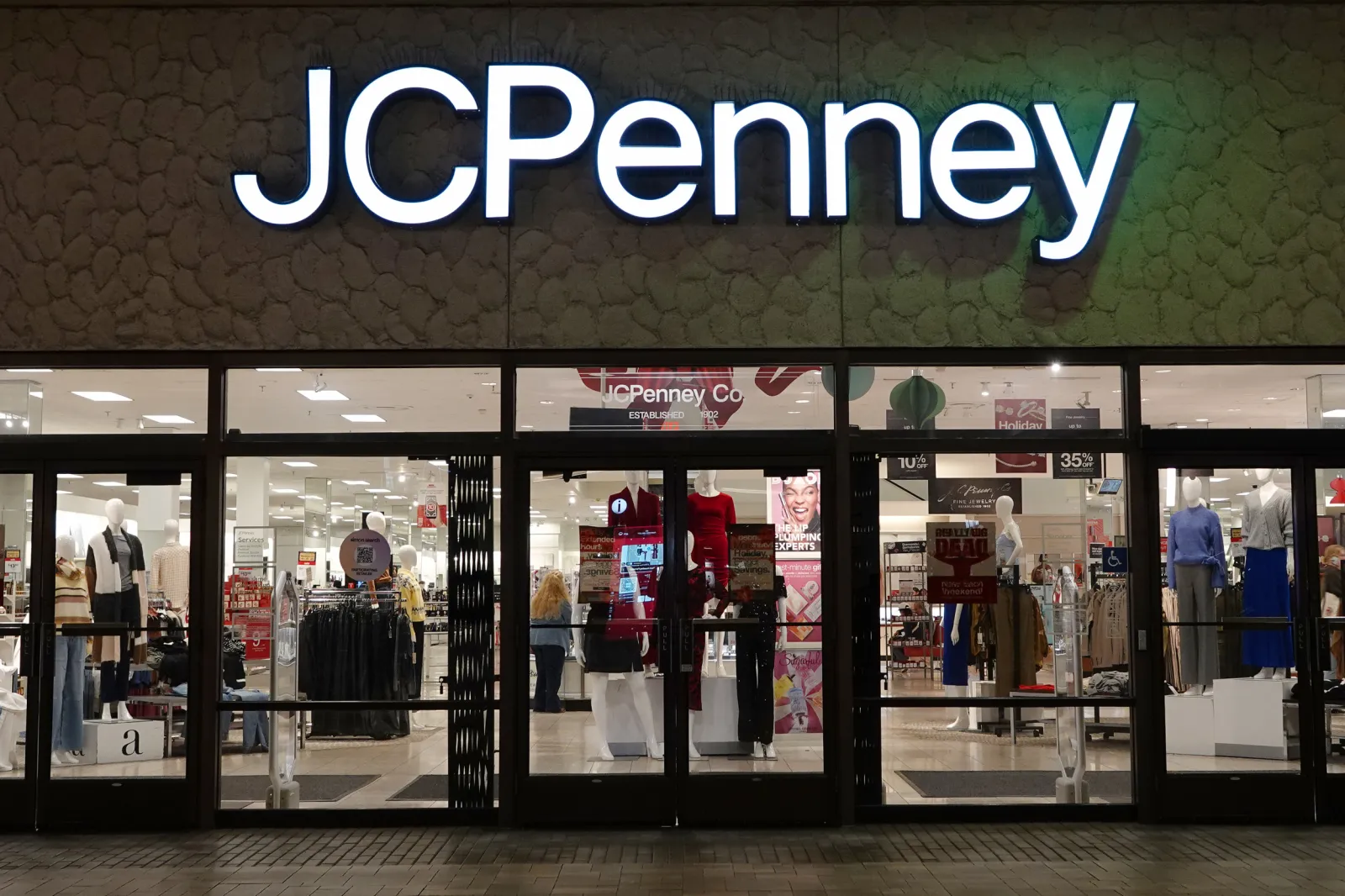 JCPenney Set to Close Stores in Five Days: See List of Locations - Newsweek