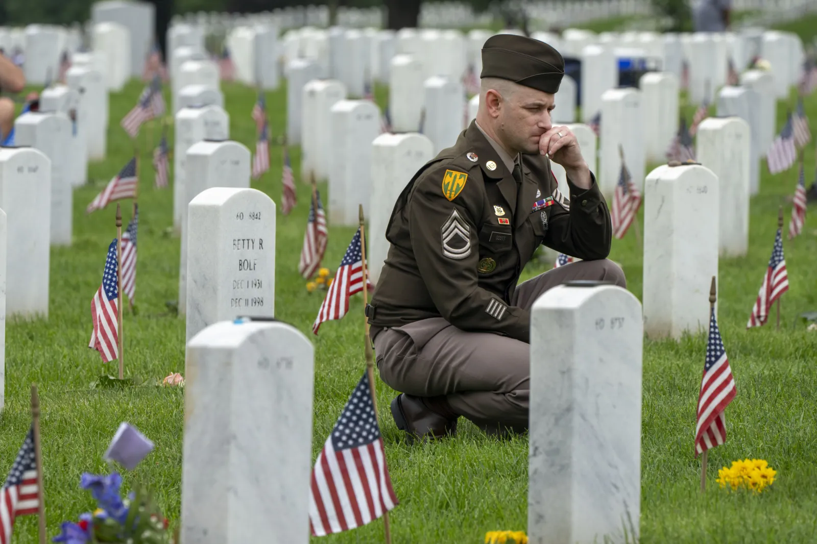 How to Honor Memorial Day: Respectful Observances, Do’s and Don’ts ...