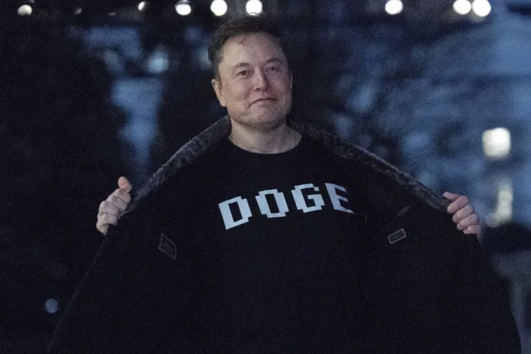 Elon Musk Breaks With Trump on Energy: ‘Oil Is Small-Time’ - Newsweek
