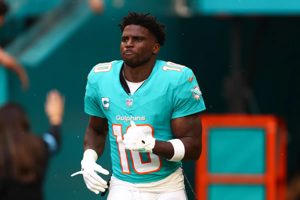 Bears Named Possible Tyreek Hill Destination - Newsweek