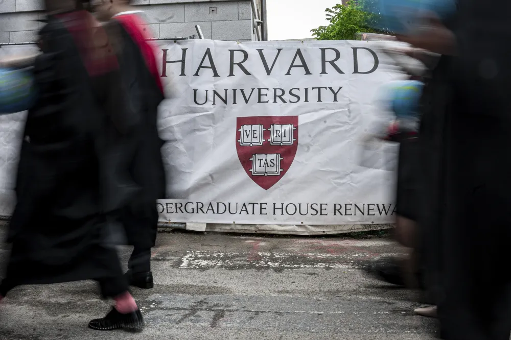 Trump Escalates Feud With Harvard Over International Students in New ...