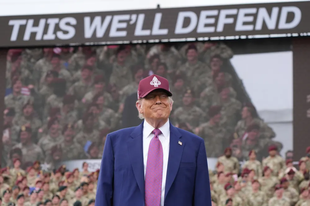 Donald Trump Restoring Confederate Fort Names, Including Robert E. Lee ...