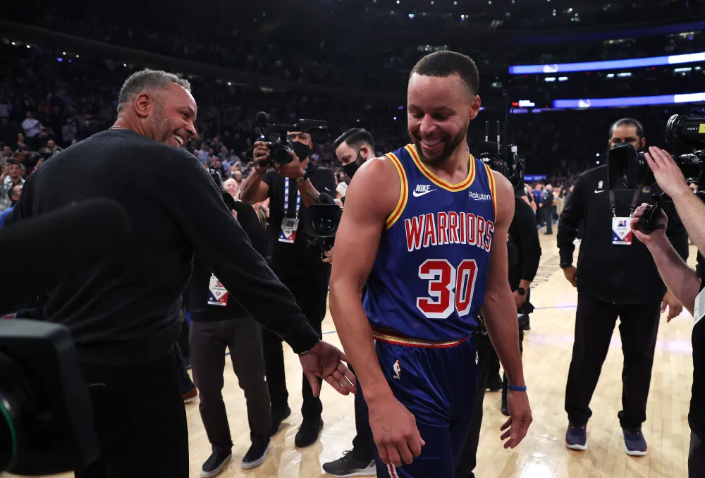 Dell Curry Shares Update on Steph Curry's NBA Future - Newsweek