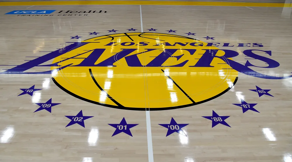 Lakers Break Sports Record With $10 Billion Team Valuation - Newsweek