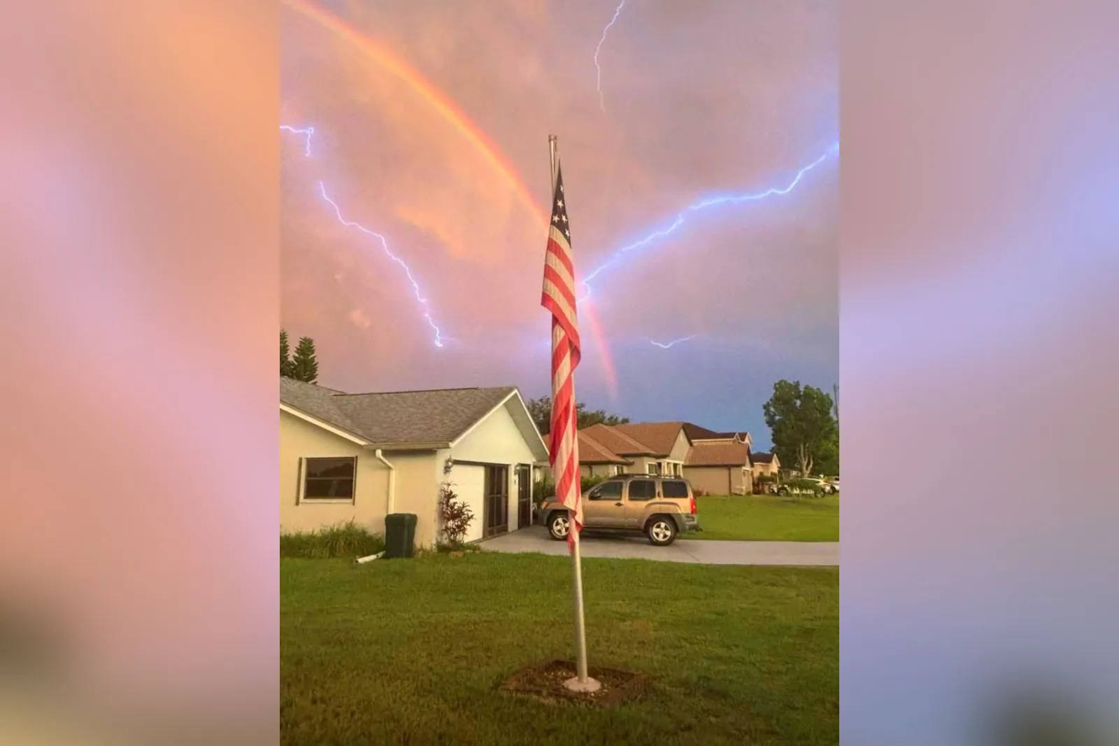 ‘Incredible’ Lightning Rainbow Strikes Florida - Newsweek