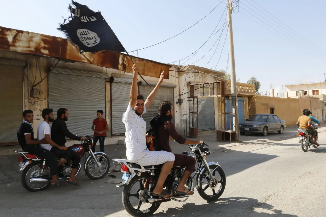 16% of French Citizens Support ISIS, Poll Finds - Newsweek