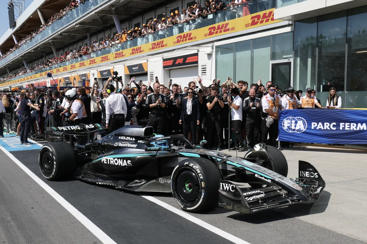 Mercedes Formula One Team Reports Massive $120 Million Revenue Boost ...