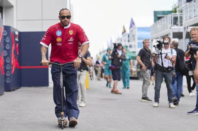 Mercedes Team Boss Stands by Lewis Hamilton - 'Don't Ever Write Him Off ...