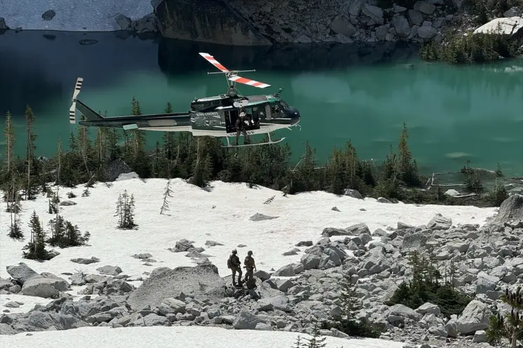 Travis Decker Manhunt: Sheriffs Issue Updates as Feds Release New ...