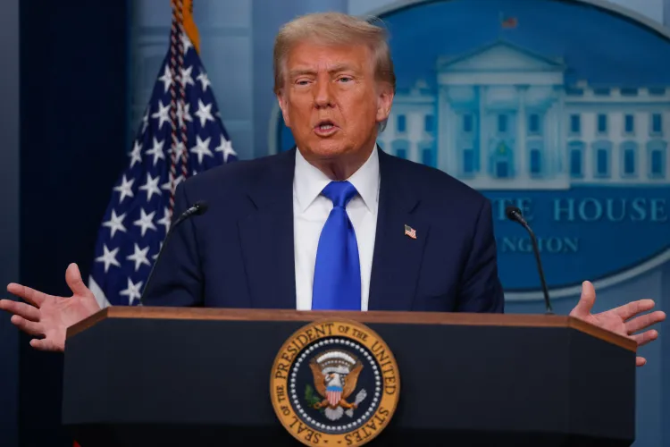 Donald Trump Blasts $30 Billion Iran Nuclear Deal Report: ‘Hoax’ - Newsweek