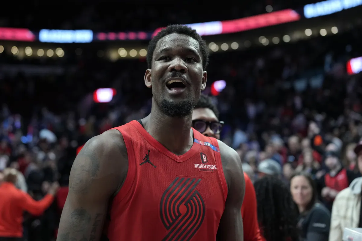 Deandre Ayton Hits Free Agency After Blazers Complete Buyout - Newsweek