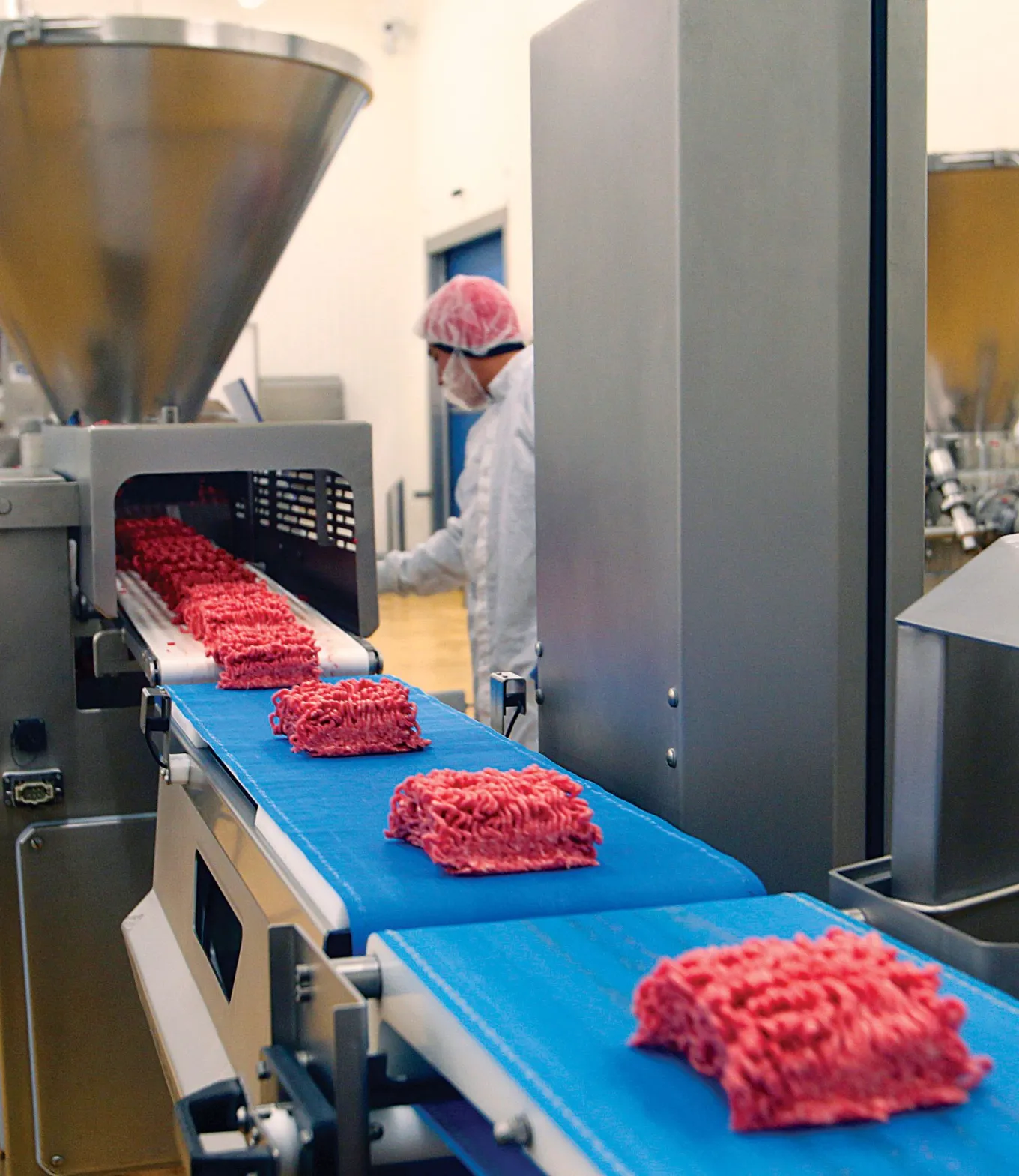 Can Mass Meat Be Both Cheap and Safe? - Newsweek