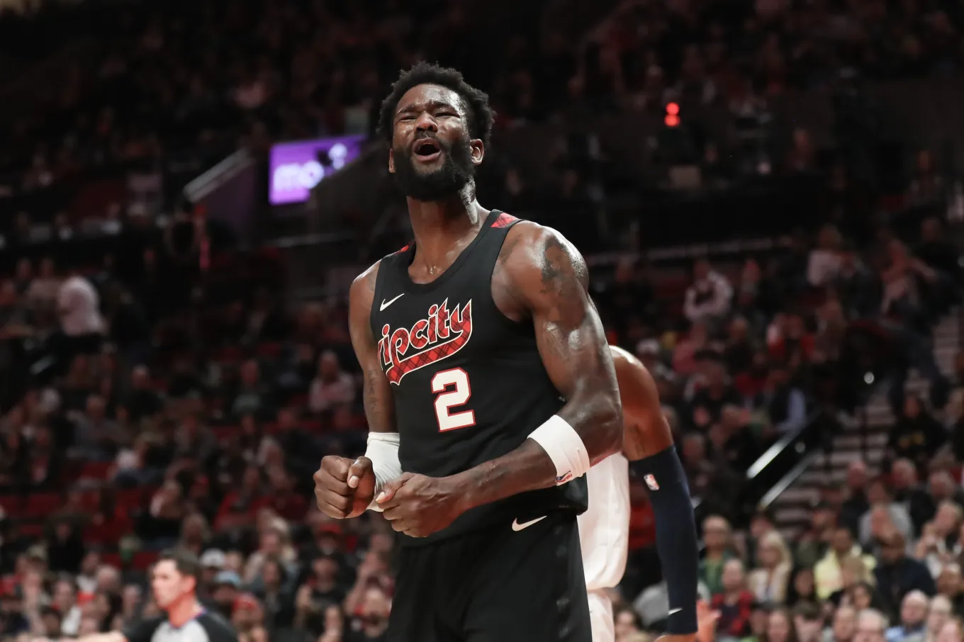Lakers Land Top Center Deandre Ayton in Blockbuster Free Agency Move ...