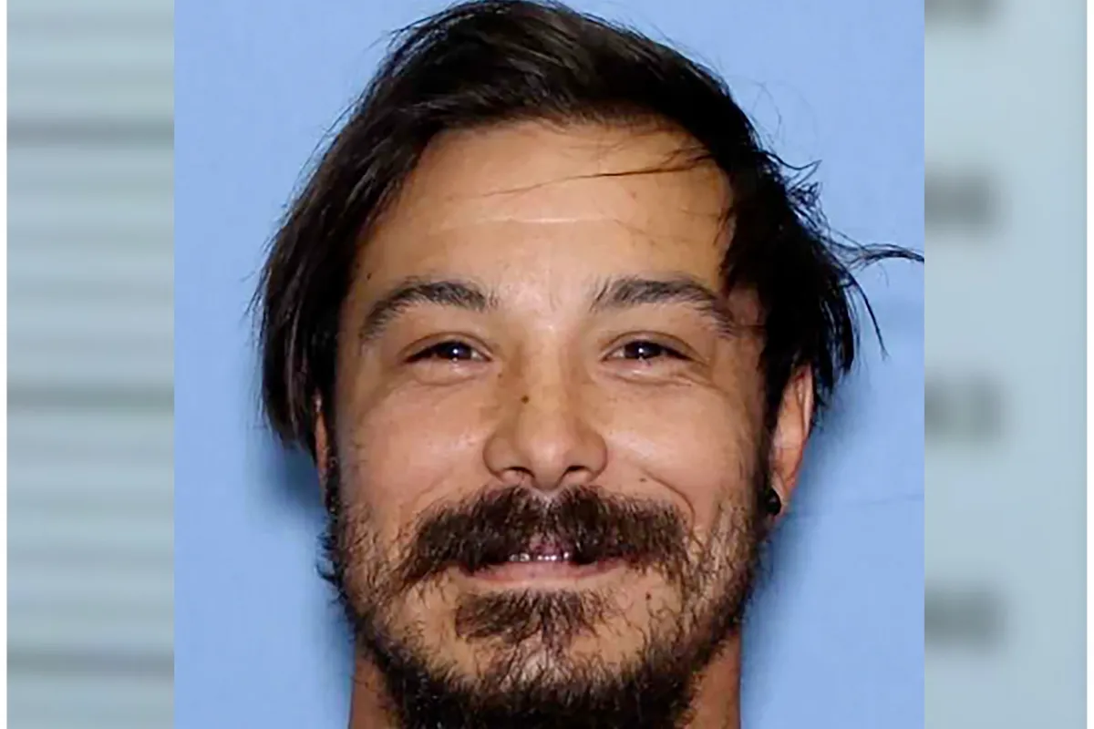 Travis Decker Manhunt: Search Hones In on New Area After Possible ...