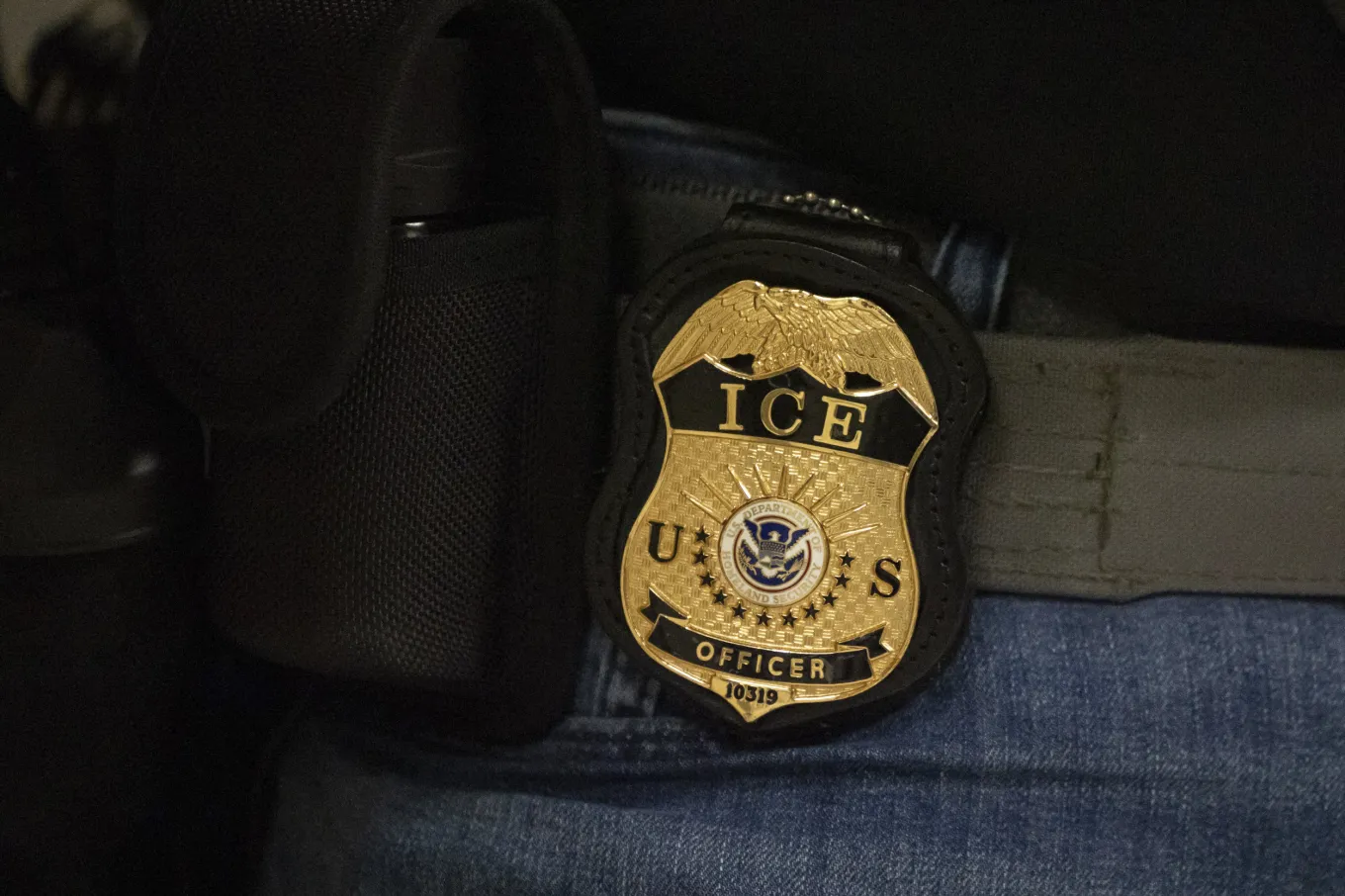 ICE Arrest Man After Green Card Taken Away - Newsweek