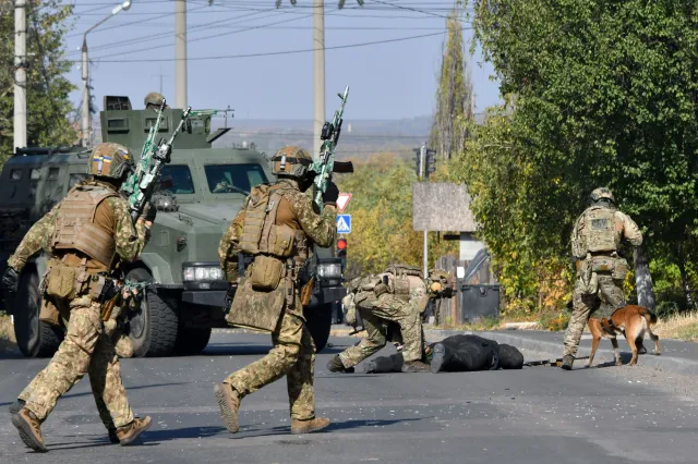Two Russian FSB Agents Killed After Assassinating Ukraine Spy Colonel ...