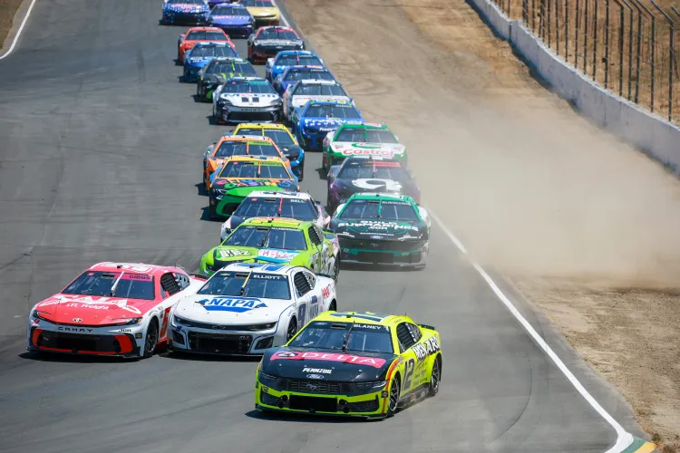 Watch: Unexpected Pit Crew Fight Breaks Out During NASCAR Cup Race at ...