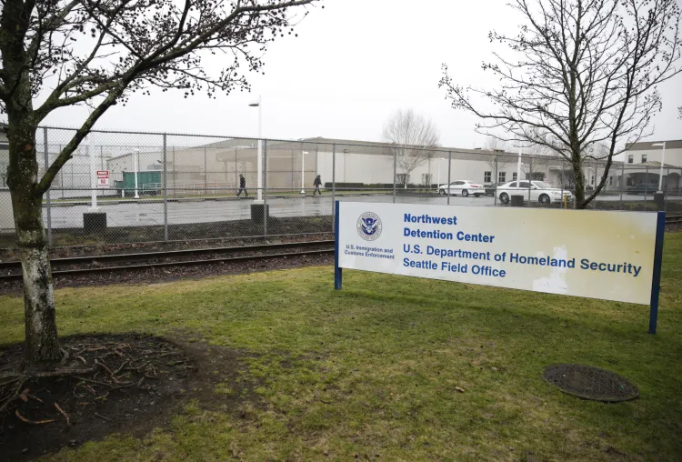 Dad Awaiting Green Card Arrested by ICE as He Drops Off Kid at ...