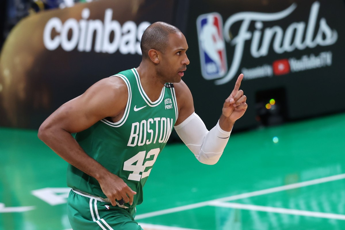 Report: Warriors Receive Major Al Horford Free Agency Update - Newsweek