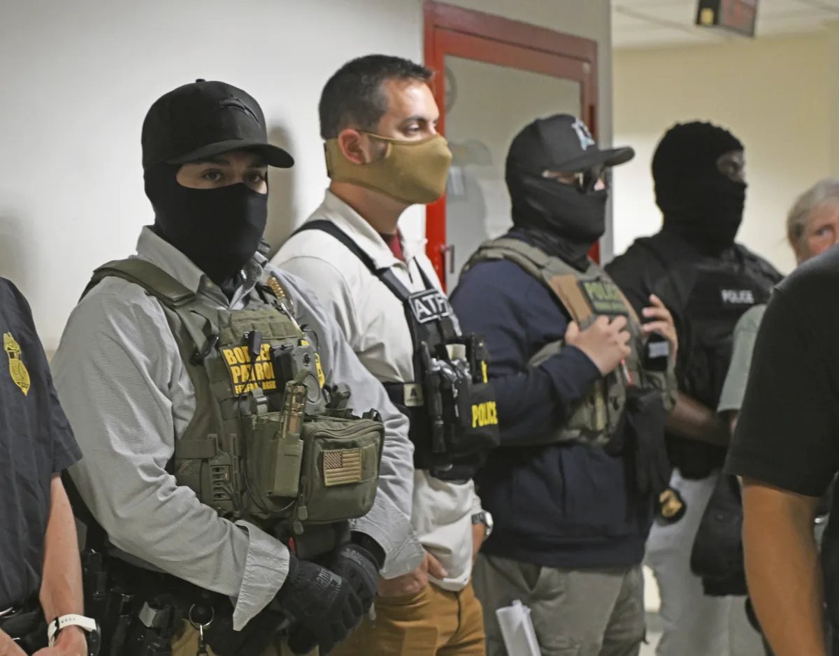 Map Shows States Trying To Ban ICE Agents Wearing Masks - Newsweek