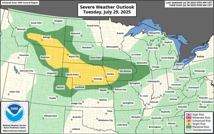 Map Shows 8 States Under Threat of Severe Storms - Newsweek