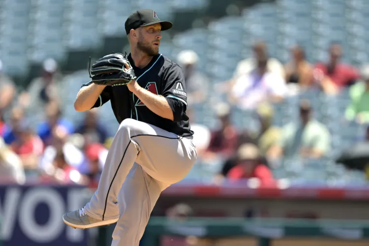 Cubs Blockbuster? Merrill Kelly Rumors Heating Up As Deadline Nears ...