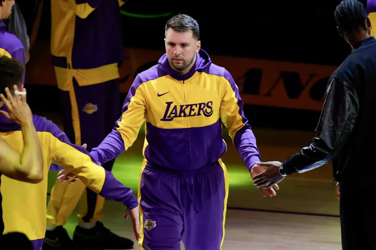 Lakers' Luka Doncic Suffers Potential Injury Playing for Slovenia ...