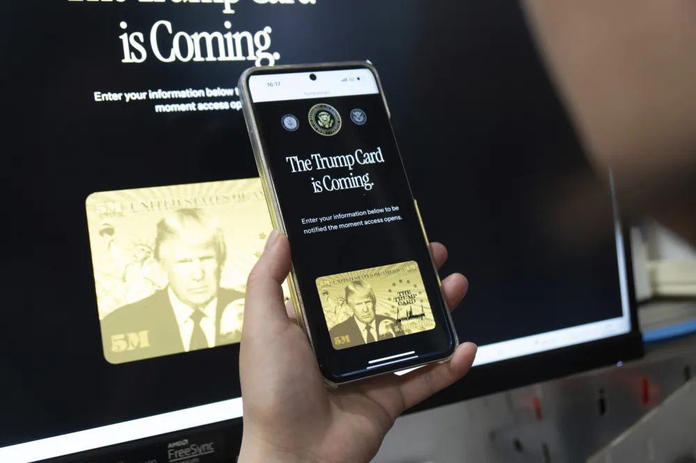Fewer Than 1,000 Trump Gold Cards Will Be Sold—Experts - Newsweek