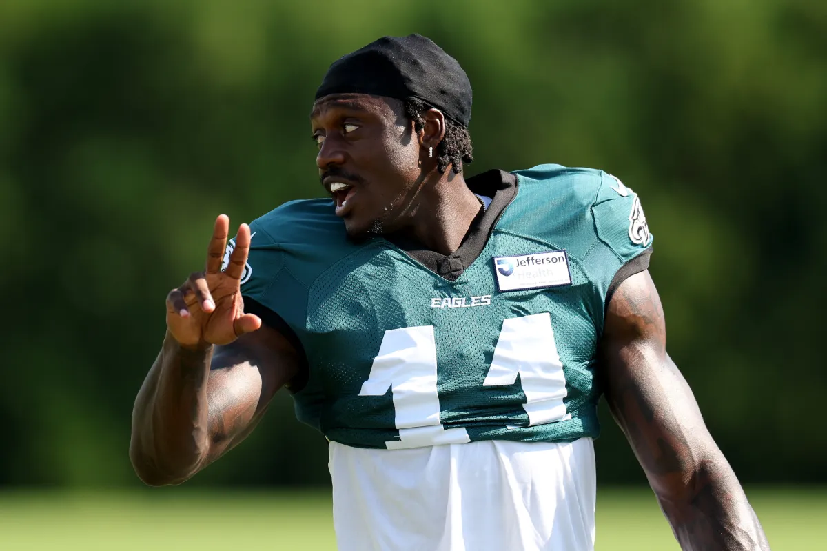Adam Schefter Predicts New Landing Spot for Eagles’ AJ Brown - Newsweek