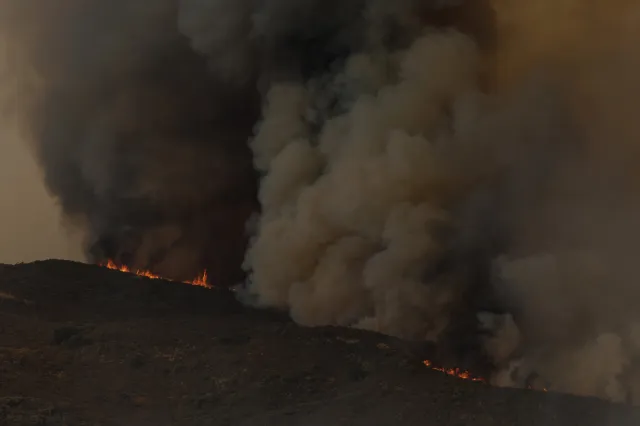 California Wildfire Expands to Nearly 5,000 Acres, Destroys Homes ...