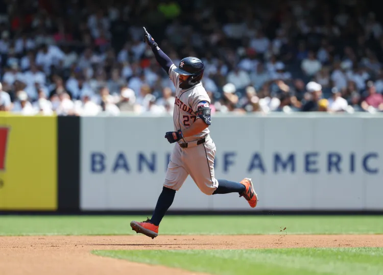 Astros' Jose Altuve Becomes Second Active Player to Achieve Rare MLB ...