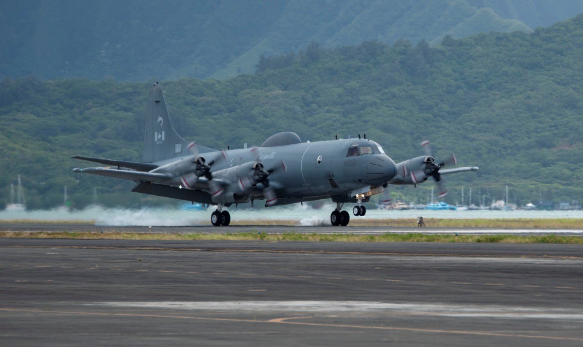 Canada Helps US Keep Tabs on China Near Alaska - Newsweek