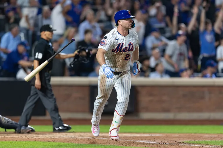 Mets’ Pete Alonso Makes Retirement Timeline Announcement as Free Agency ...