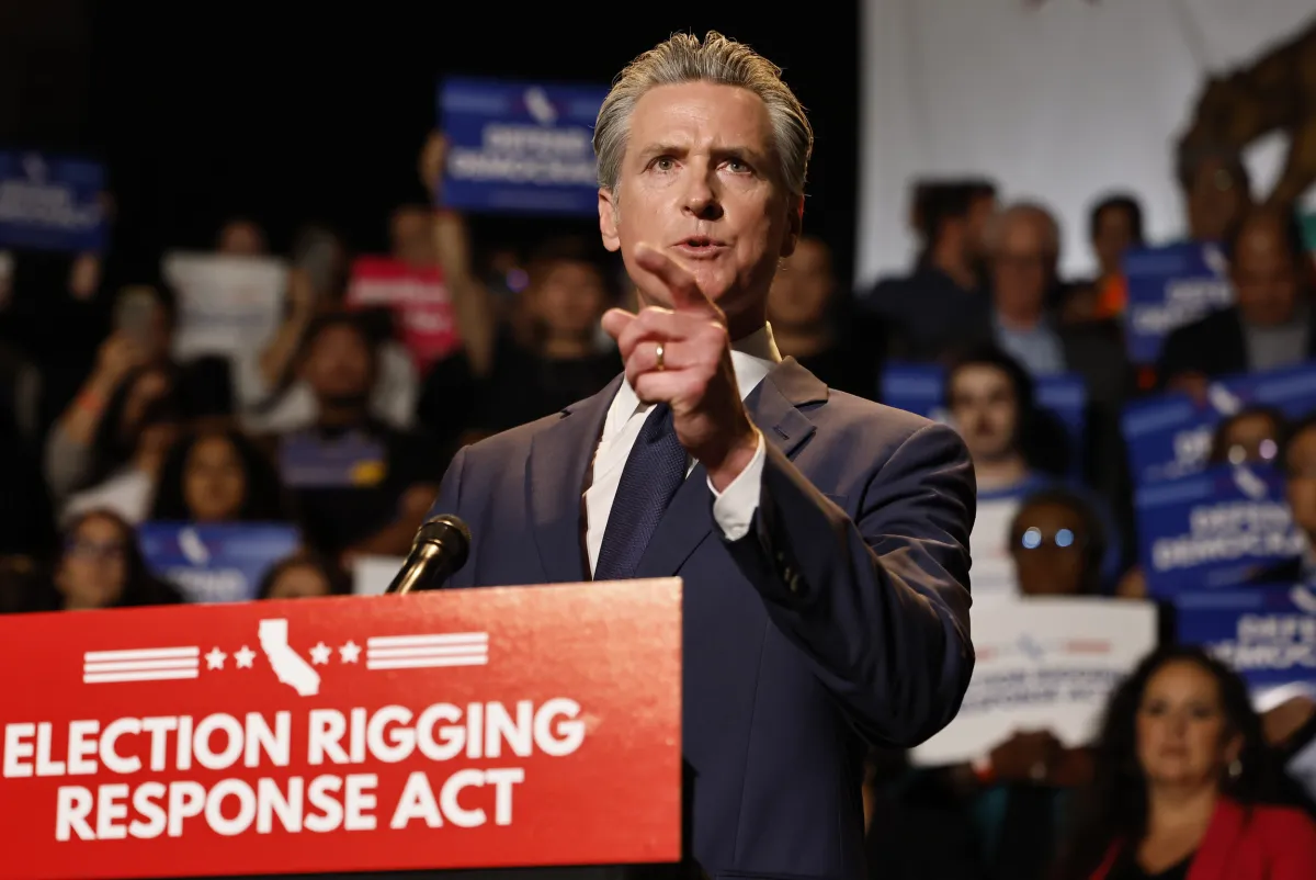 Gavin Newsom Dealt Polling Blow in ‘War’ With Donald Trump, GOP - Newsweek