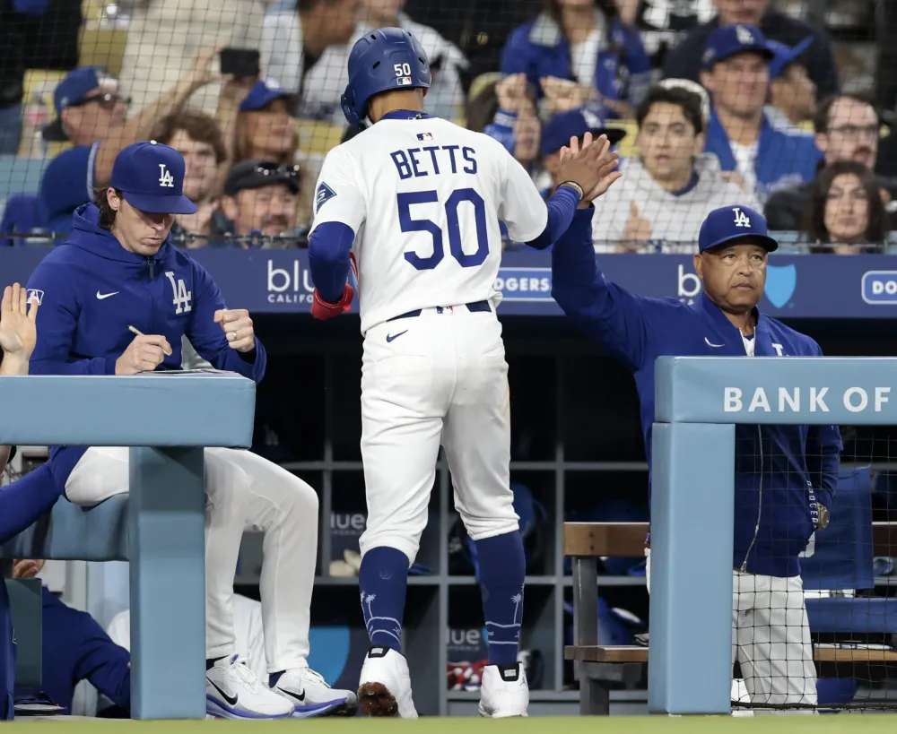 Dodgers' Mookie Betts Seeking Move After Private Meeting With Team ...
