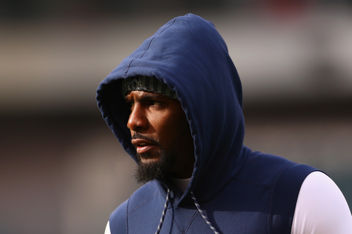 Ex-Cowboys Star Gives Special Shoutout to Rival Fan - Newsweek