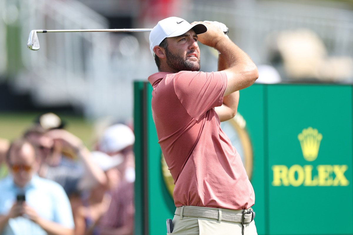 Scottie Scheffler Shockingly Struggles At Tour Championship, Falls 5 ...