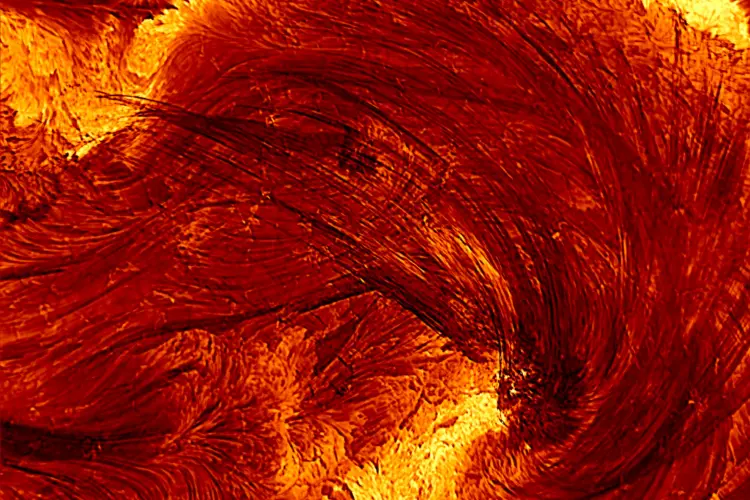 Record-Breaking Images of Solar Flare Revealed - Newsweek
