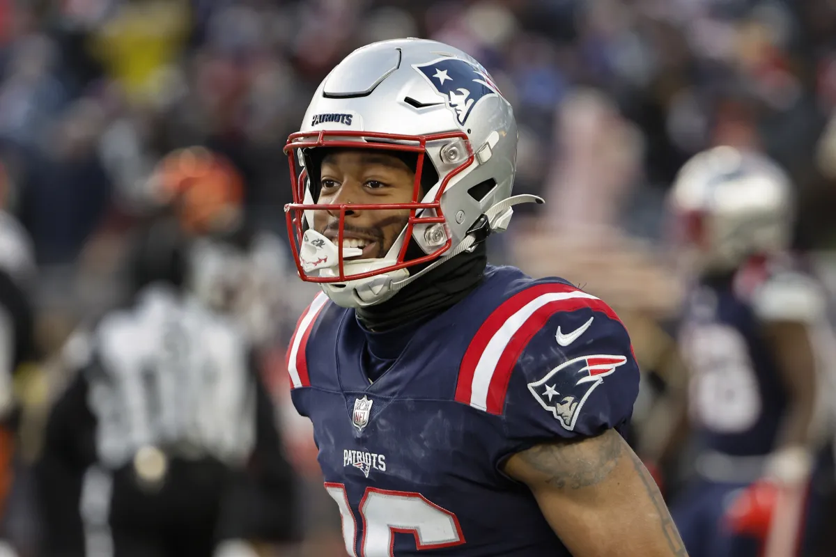 Patriots Blockbuster Trade Idea Brings $33 Million Fan Favorite Back to ...