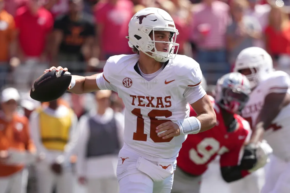 Former NFL QB Sounds Injury Alarm About Texas' Arch Manning - Newsweek